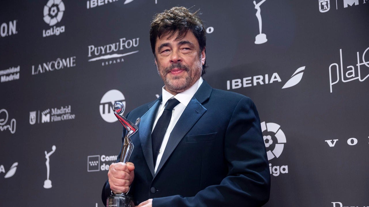 Benicio del Toro rinde homenaje al mundo hispano en los Premios Platino ...