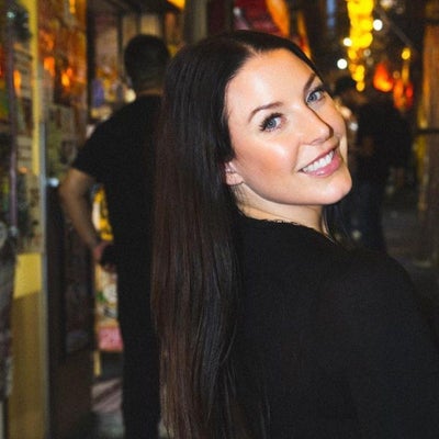 Angela White, actriz de cine para adultos, casi se muere en plena ...