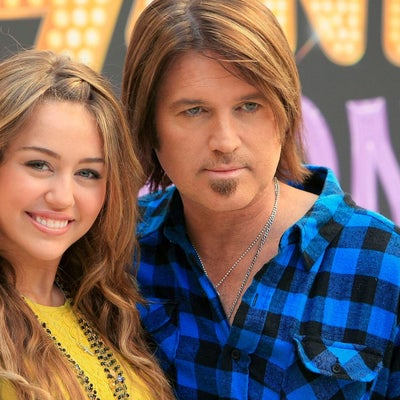 La confesión de Miley Cyrus sobre la relación con su papá: "creció de ...