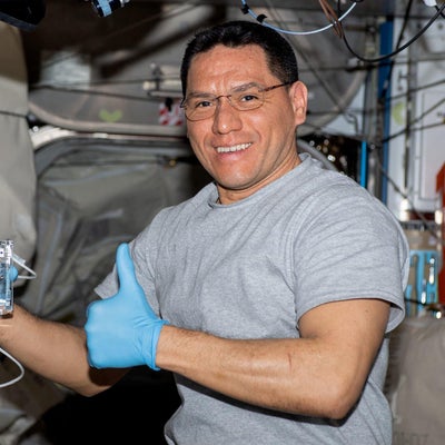 Astronauta narró cómo vive su día a día varado en el espacio: "De haber ...