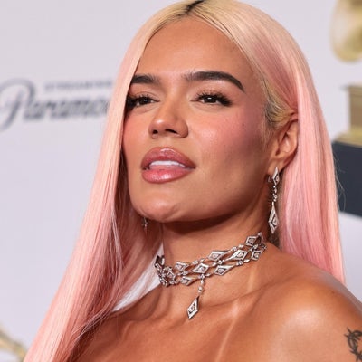 El nuevo look de cejas de Karol G genera diversas reacciones entre sus ...