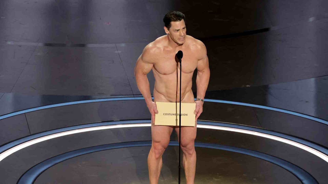 John Cena recibió cuantiosa oferta de un sitio para adultos tras salir desnudo en los Oscar ...