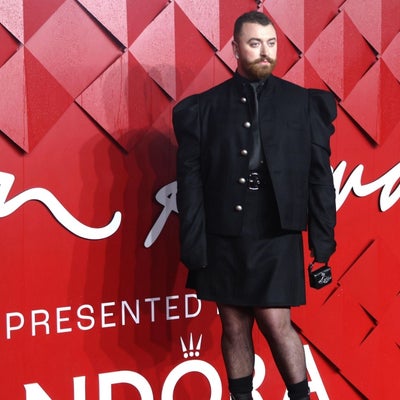 Sam Smith sorprendió al salir vestido de novia durante su presentación ...