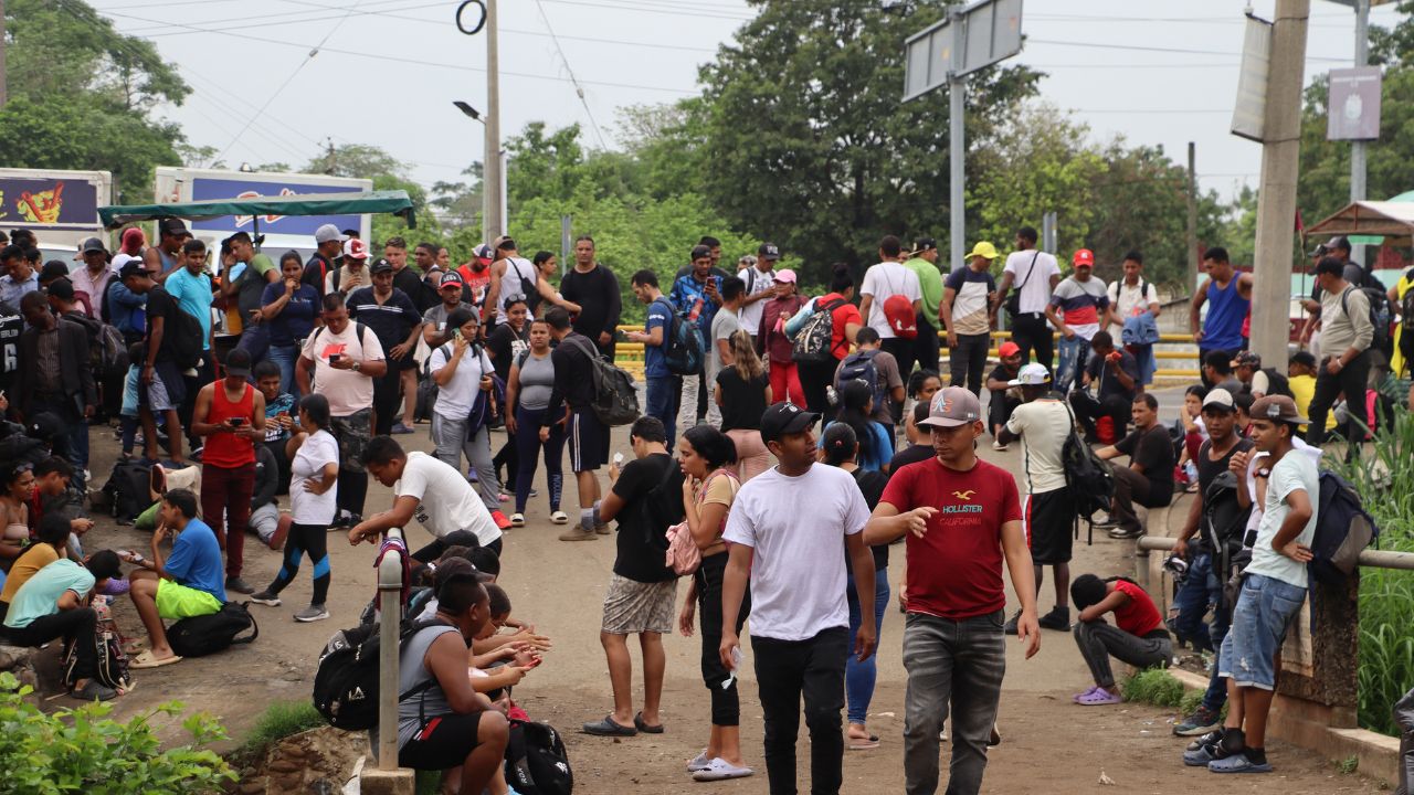 "México tiene que cerrar su frontera": Tony Payán sobre la situación de ...