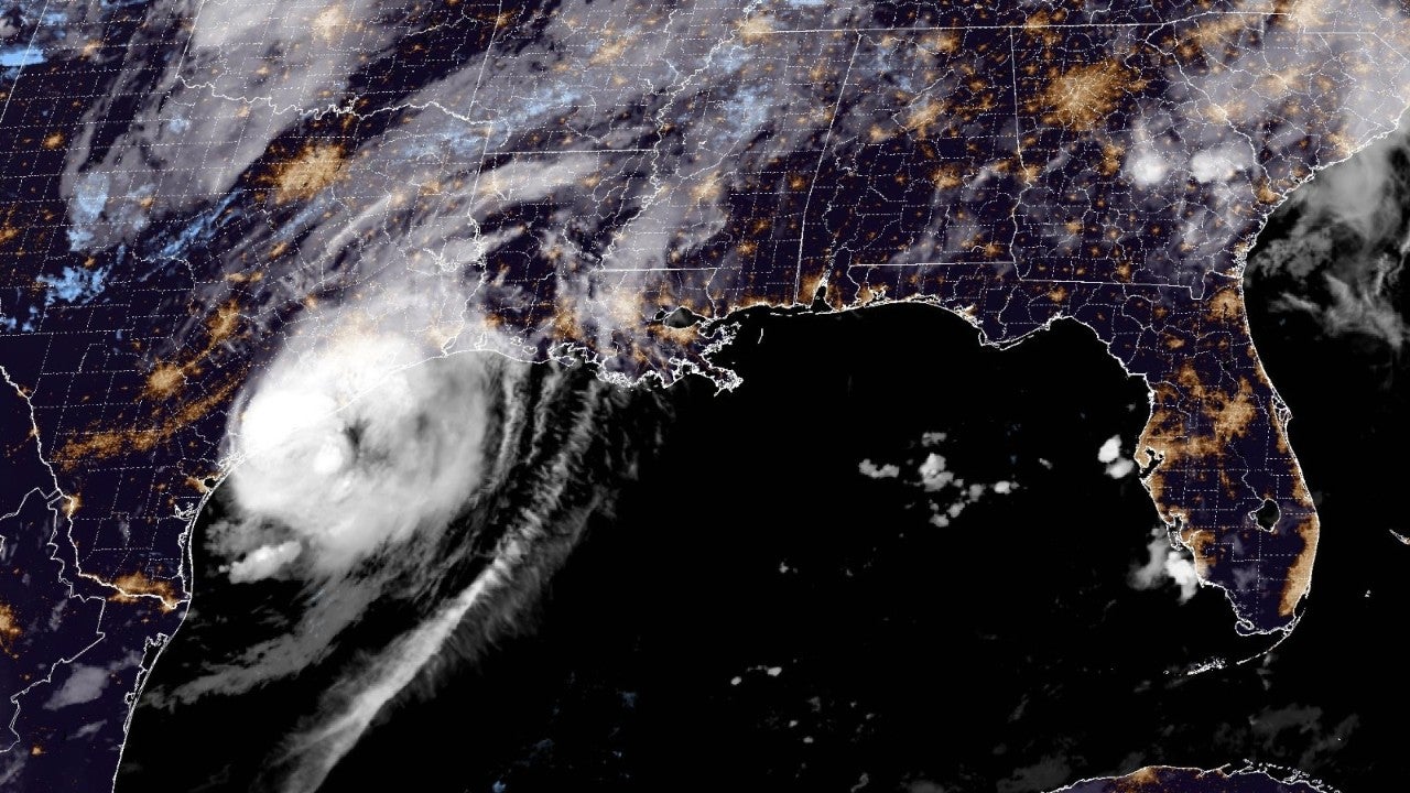 Reportan las primeras muertes en Texas por el paso del huracán Beryl ...