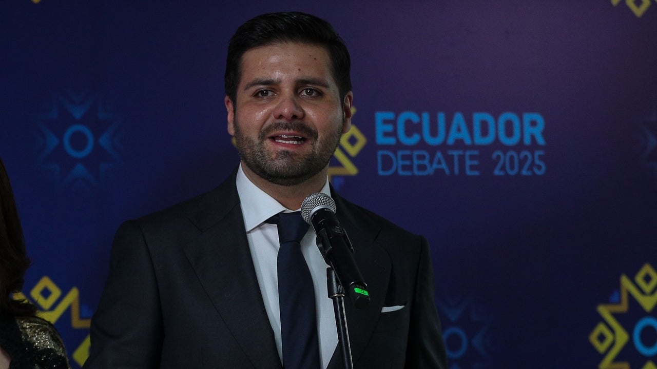 "Tiene a todo un país oprimido bajo su fuerza militar": Juan Iván Cueva, candidato a la ...