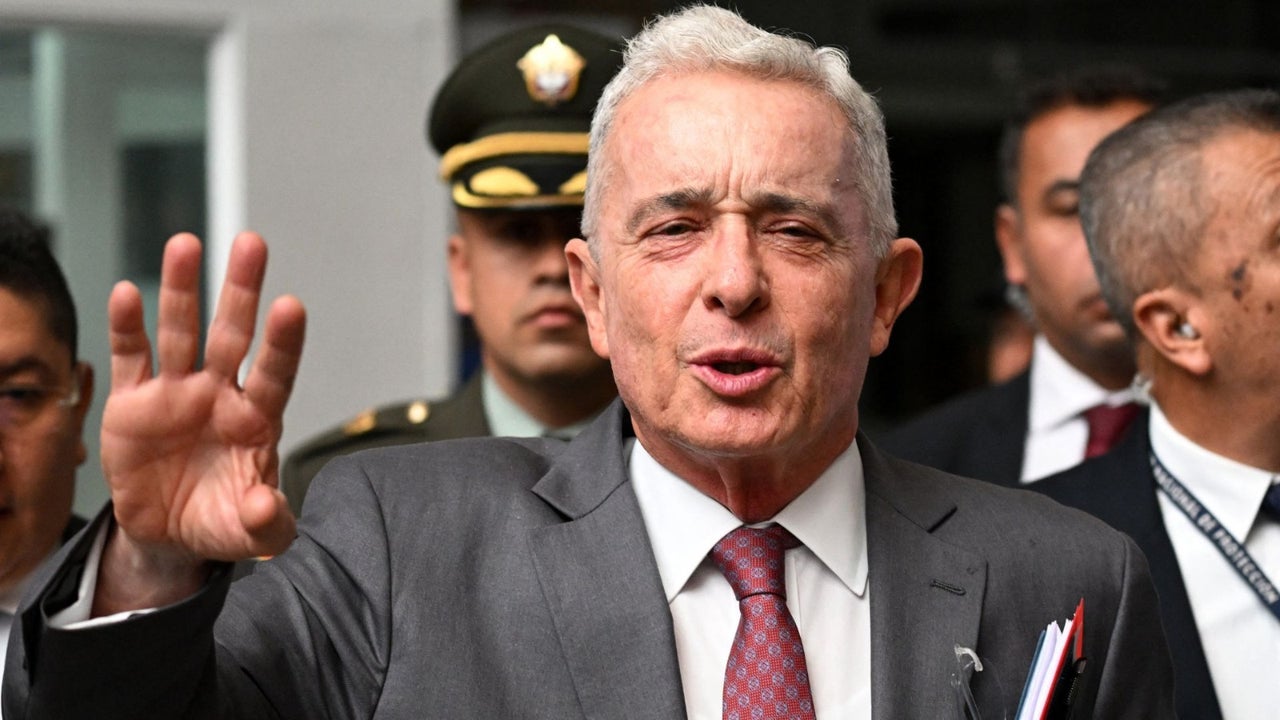 Reconocidos abogados analizan la audiencia del caso contra el expresidente Álvaro Uribe a la que ...