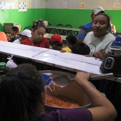 Jueza revocaría intento de Trump de cancelar el "parole humanitario" a ...