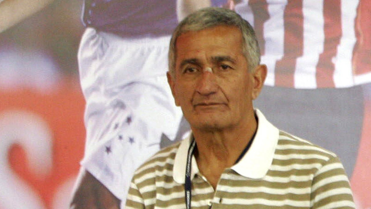 Luto en el mundo del fútbol: Murió Juan Ramón ‘La Bruja’ Verón, campeón ...