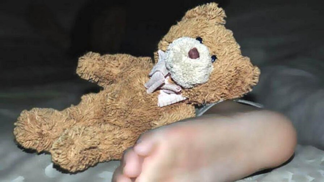 Murió niño venezolano golpeado brutalmente por su padrastro en Medellín ...
