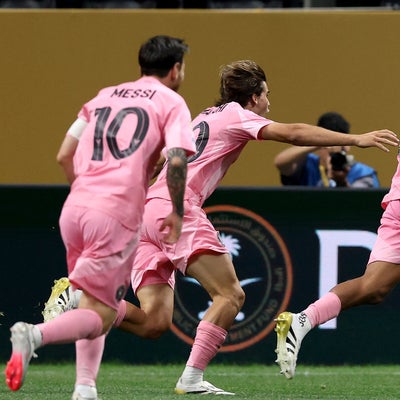 Lionel Messi anota uno de los mejores goles de su carrera en victoria del Inter de Miami ante ...