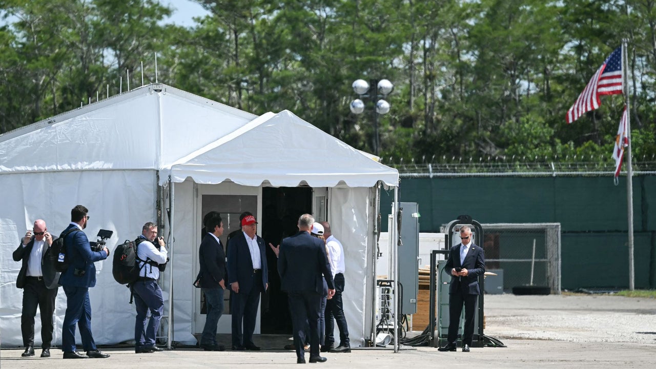 Así es por dentro la nueva cárcel para migrantes "Alligator Alcatraz ...