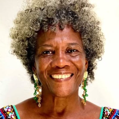 Josefina Klinger: Resistencia y vida en el corazón del Pacífico ...