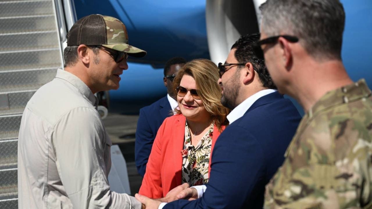 Secretario de Guerra de los Estados Unidos visita Puerto Rico en medio ...