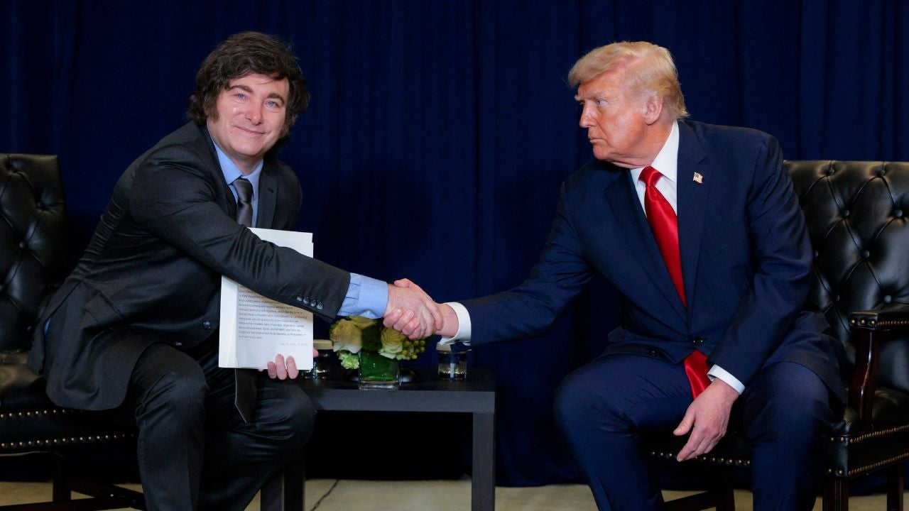 Milei se reúne con Trump para sellar auxilio financiero antes de las ...