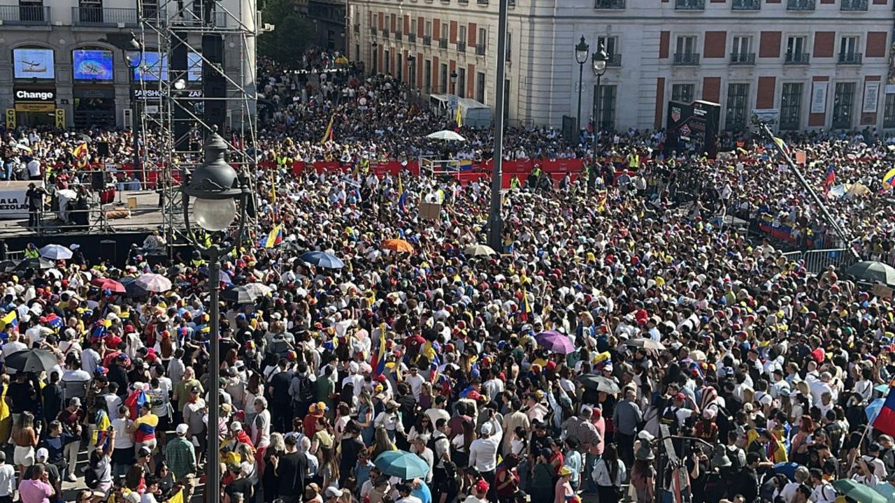 EN VIVO: Con lleno total en la Puerta del Sol, María Corina Machado se ...