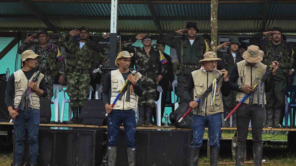 Reportan muerte de once menores durante combates de disidencias de las ...