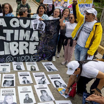 Confirman la excarcelación de más de 50 militares presos políticos por ...