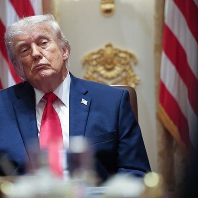 Trump confirmó que ya firmó el documento del acuerdo para poner fin a ...