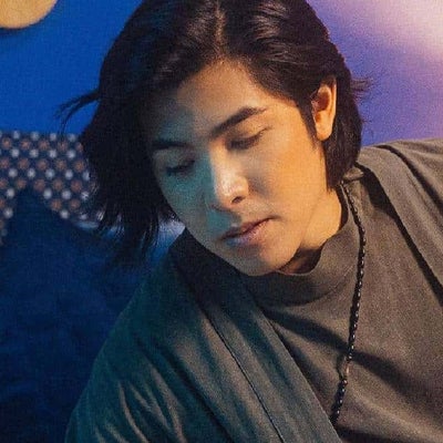 Ren Kai cantante el Chino-Ecuatoriano que está conquistando América ...
