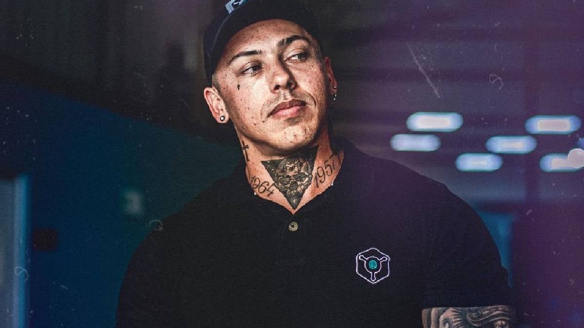 Farid Naffah rompe los mitos de los cuerpos ideales y ayuda a mentes ...