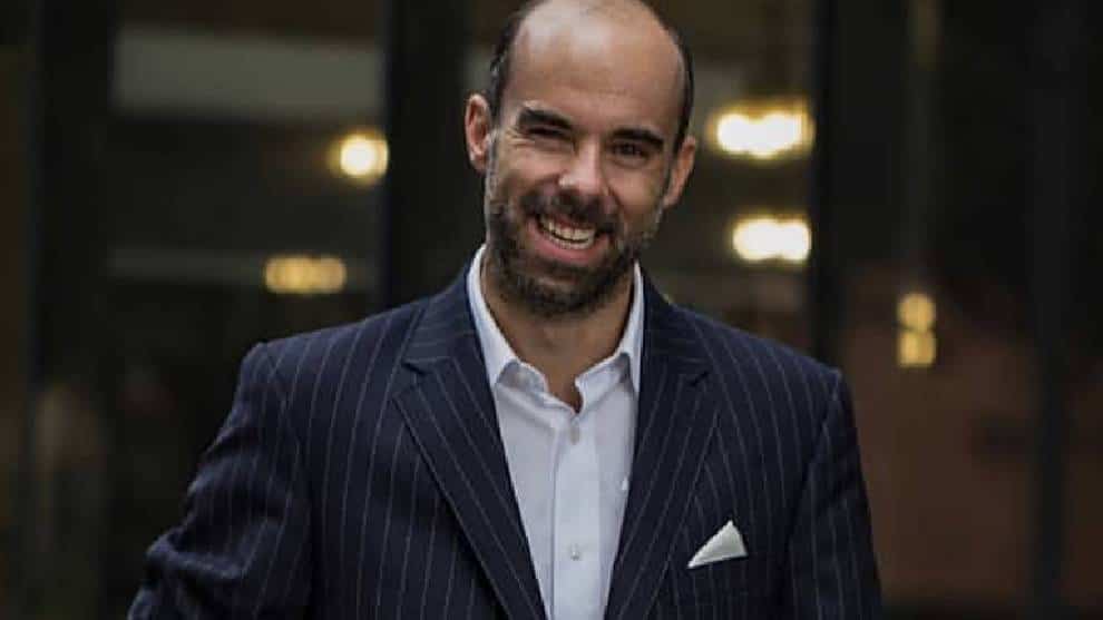 Andrés Ramírez presenta su nuevo libro "Entre rodareros y escaleras ...