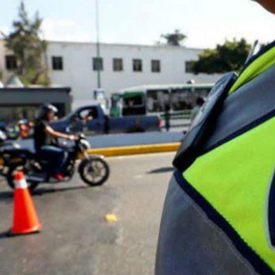 Secuestran a periodista para obligarla a comprar alimentos en el Zulia ...